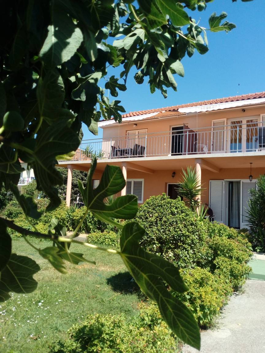 43 M² Ferienwohnung ∙ 1 Schlafzimmer ∙ 4 Gäste - Biograd na Moru