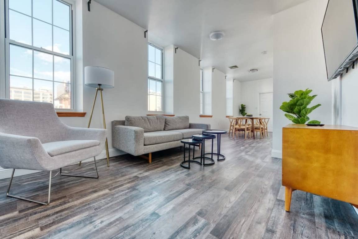 Apartment ∙ 3 Bedrooms ∙ 6 Guests - Bird Lake, Philadelphia