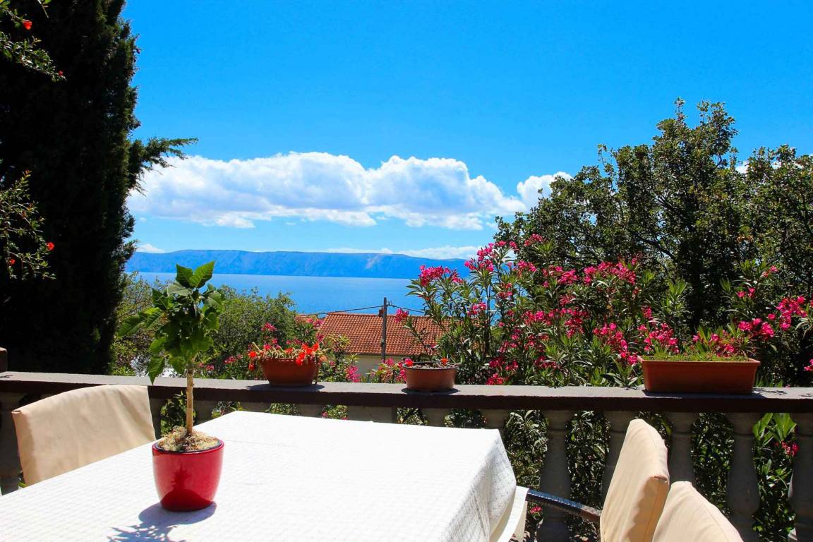 100 M² Apartment ∙ 3 Bedrooms ∙ 5 Guests - Novi Vinodolski