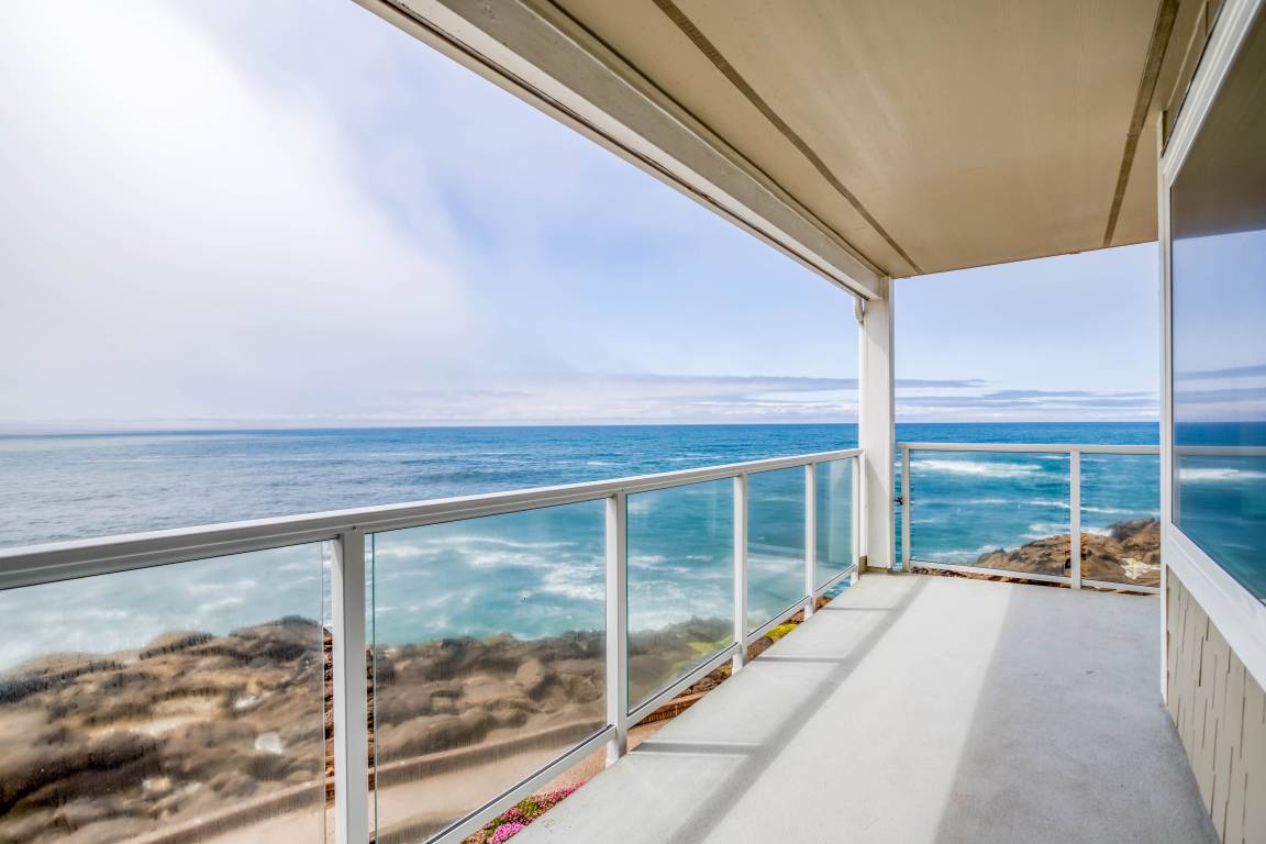 102 M² Condo ∙ 2 Bedrooms ∙ 4 Guests - Depoe Bay, OR