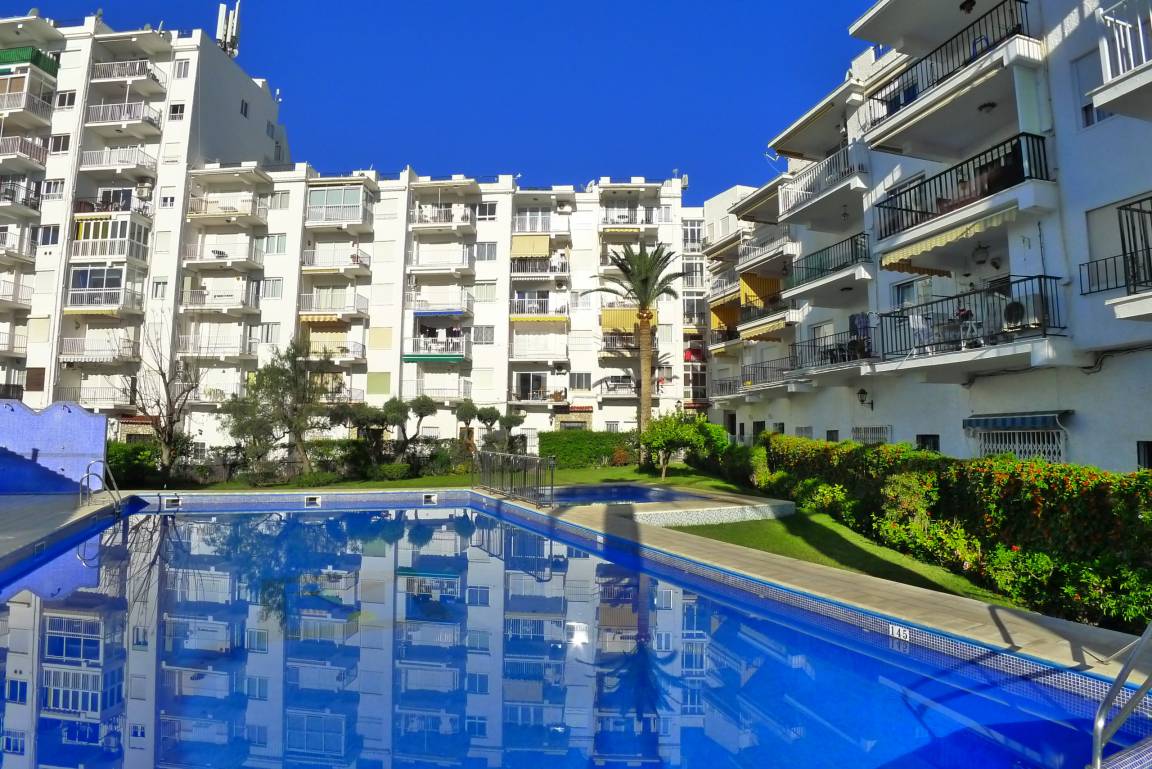 60 M² Apartamento ∙ 2 Habitaciones ∙ 4 Huéspedes - Nerja