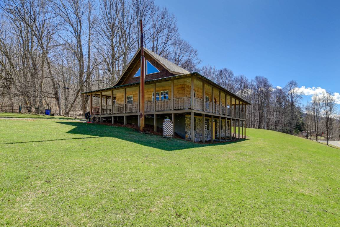 260 M² House ∙ 3 Bedrooms ∙ 8 Guests - Grayson Highlands State Park, Mouth of Wilson