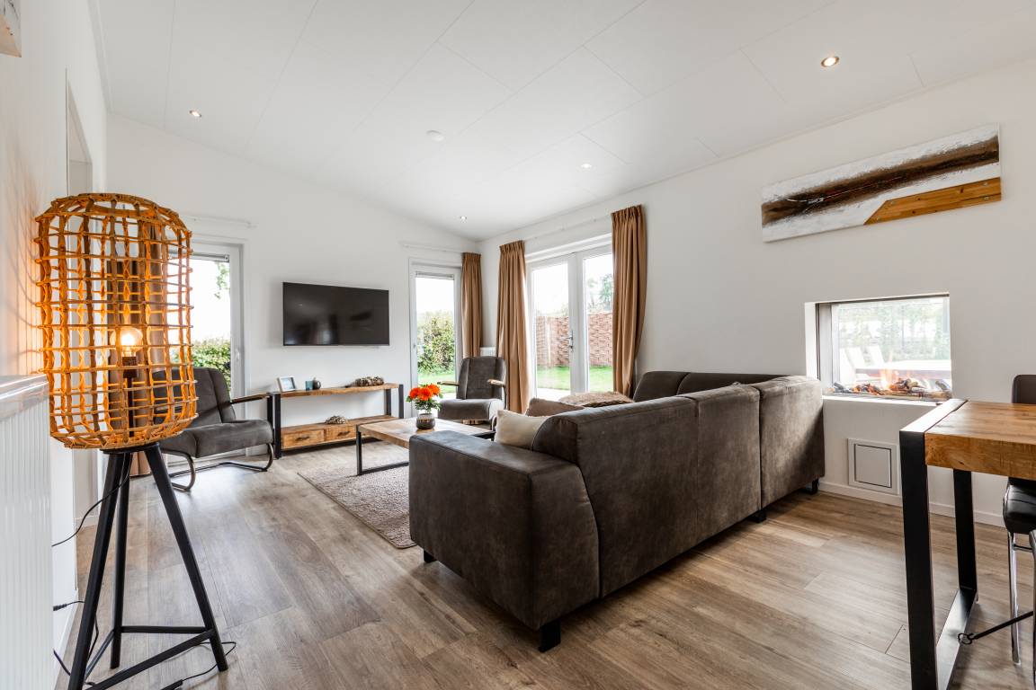 Holiday Park ∙ 3 Bedrooms ∙ 6 Guests - Maasmechelen