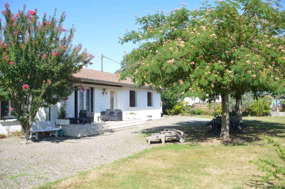 120 M² Villa ∙ 4 Chambres ∙ 8 Personnes - Tarbes