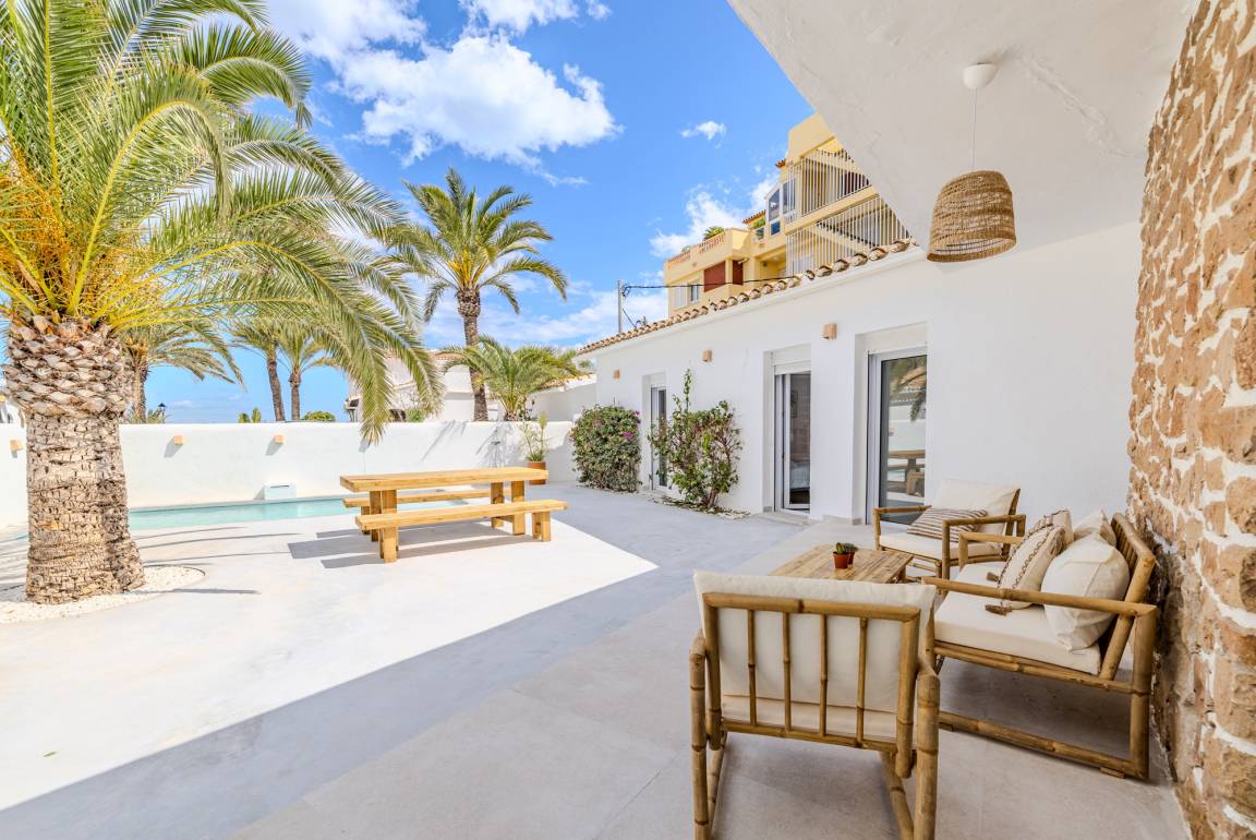 135 M² Villa ∙ 3 Slaapkamers ∙ 8 Gasten - Dénia