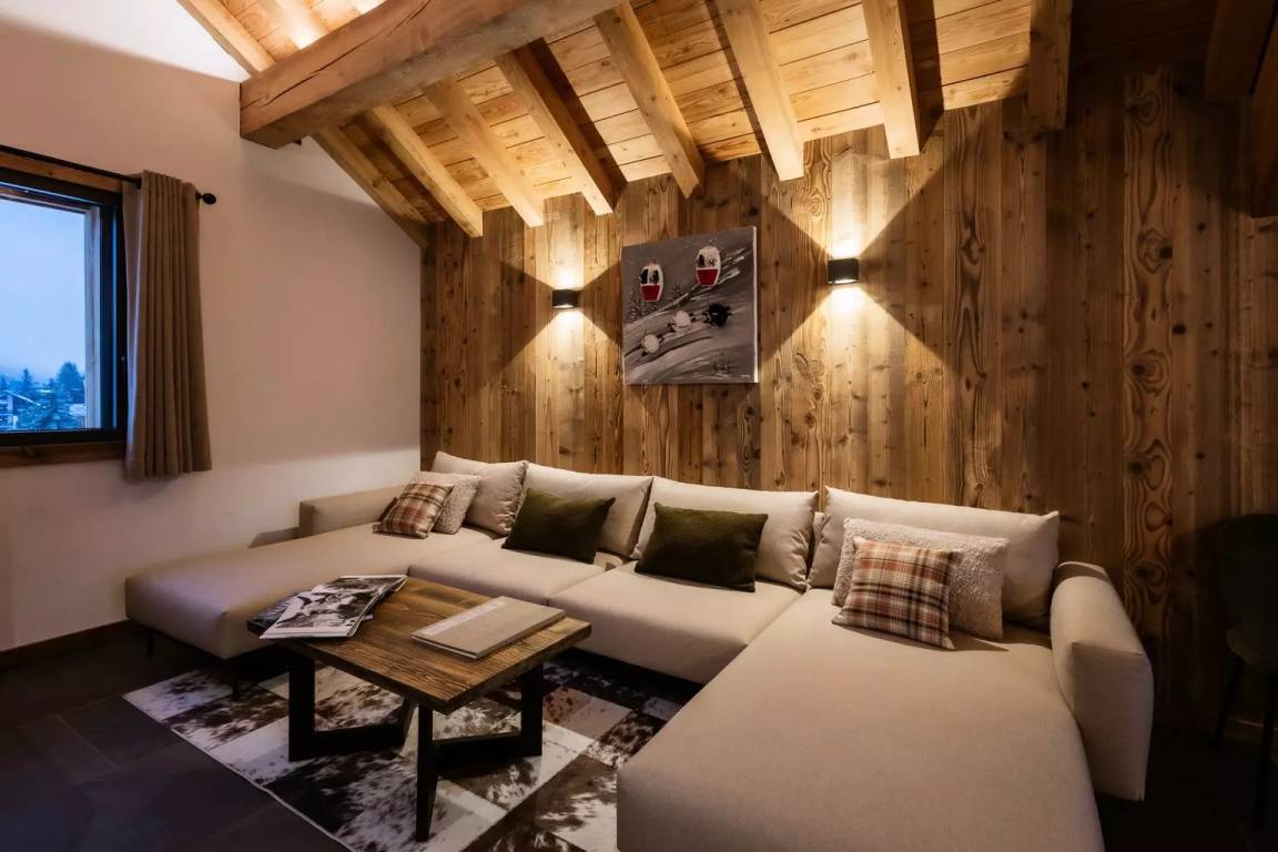 230 M² Chalet ∙ 6 Bedrooms ∙ 14 Guests - Valloire