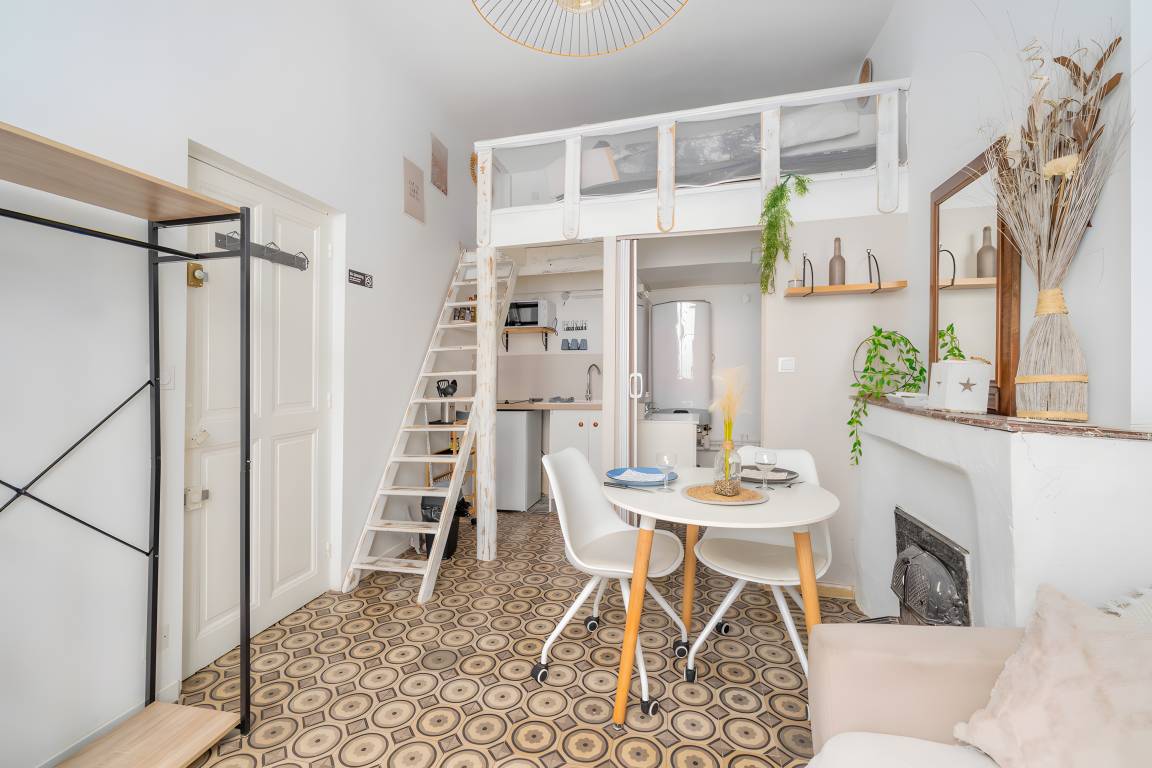 20 M² Appartement ∙ 1 Chambre ∙ 2 Personnes - Beaucaire