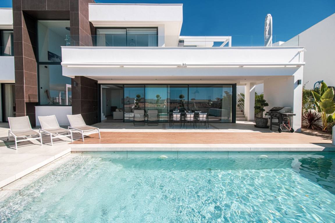 200 M² Villa ∙ 3 Bedrooms ∙ 6 Guests - Frigiliana