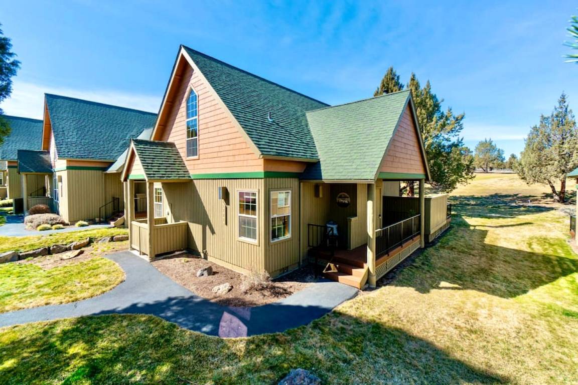 House ∙ 3 Bedrooms ∙ 10 Guests - Redmond, OR