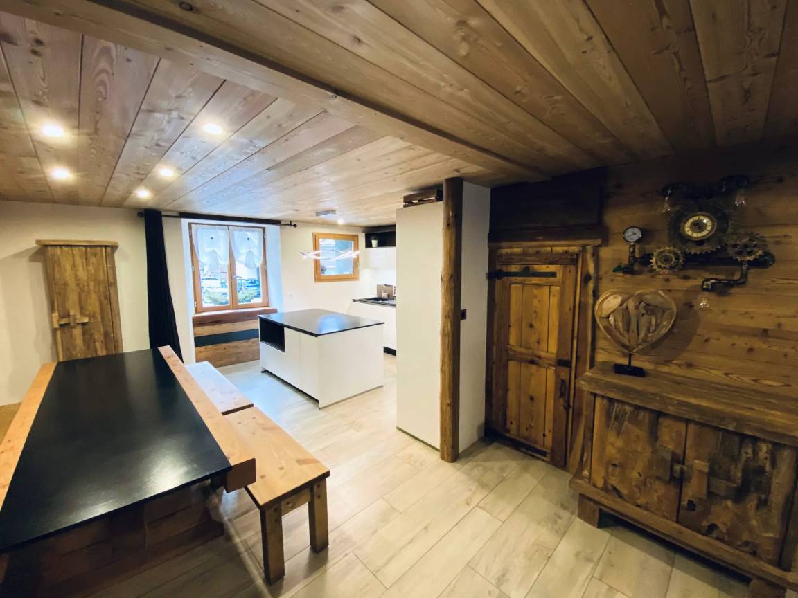 130 M² House ∙ 3 Bedrooms ∙ 6 Guests - Bessans