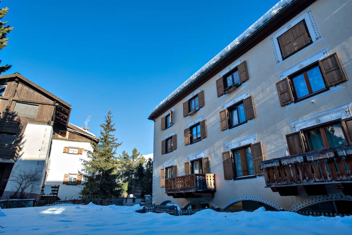 60 M² Ferienwohnung ∙ 3 Schlafzimmer ∙ 6 Gäste - Celerina/Schlarigna