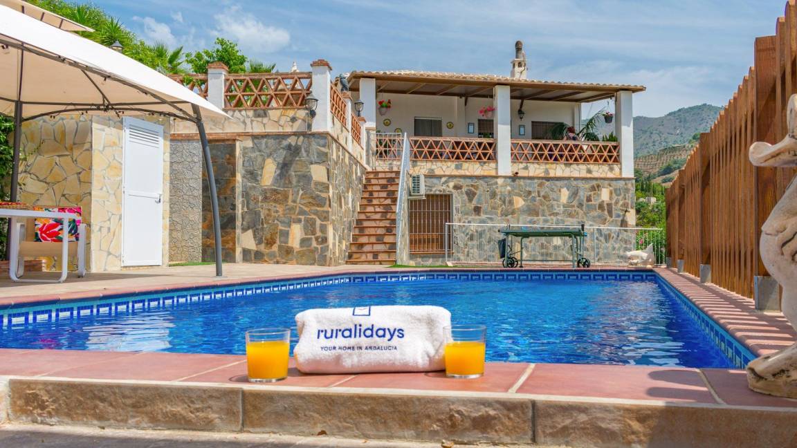 130 M² House ∙ 3 Bedrooms ∙ 6 Guests - Frigiliana