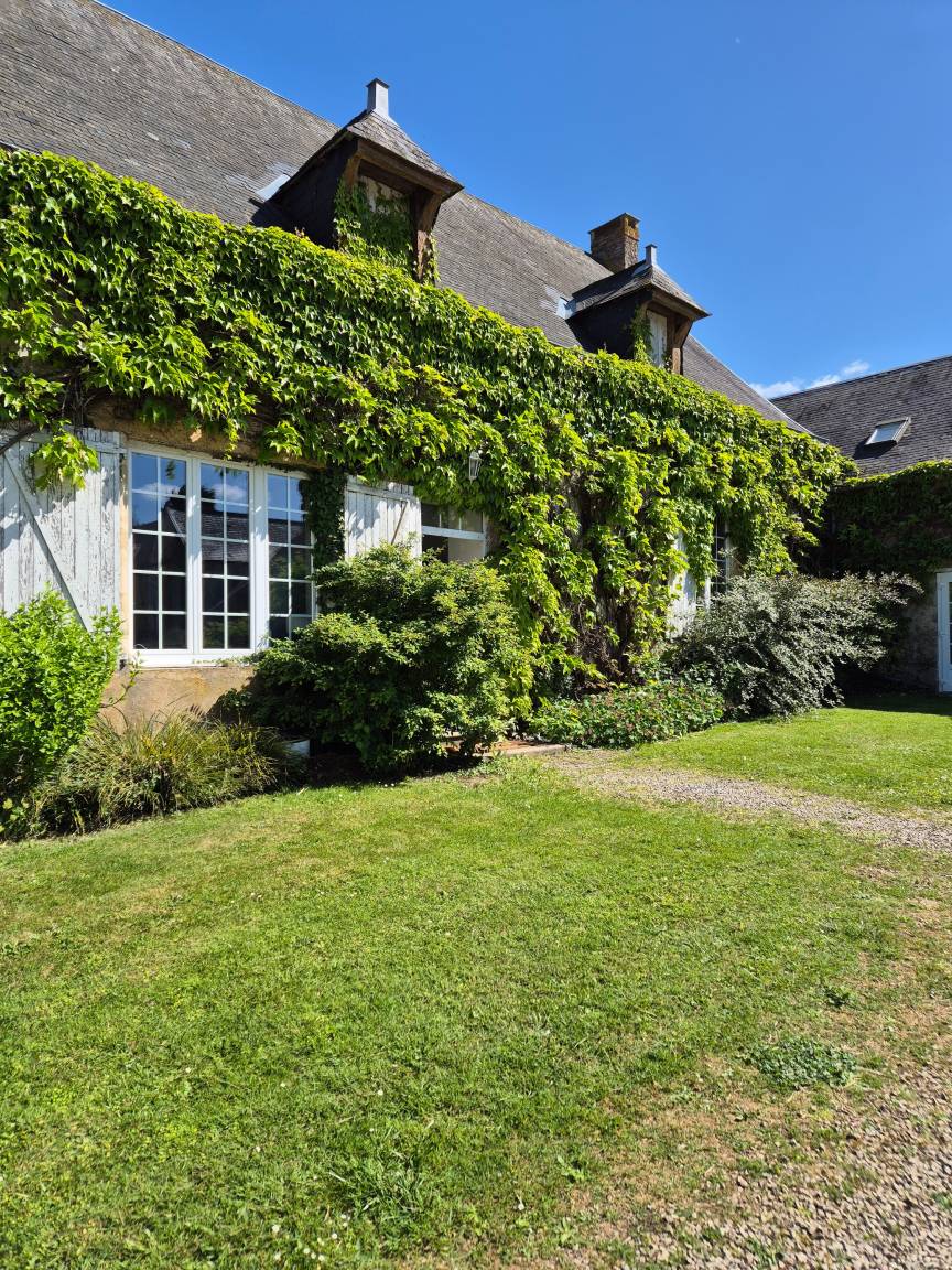 500 M² Maison De Campagne ∙ 10 Chambres ∙ 42 Personnes - Sarthe