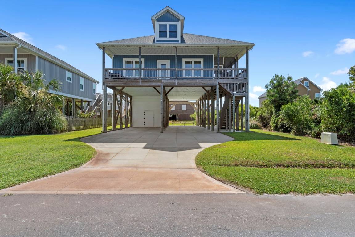 House ∙ 3 Bedrooms ∙ 10 Guests - Bald Head Island, NC