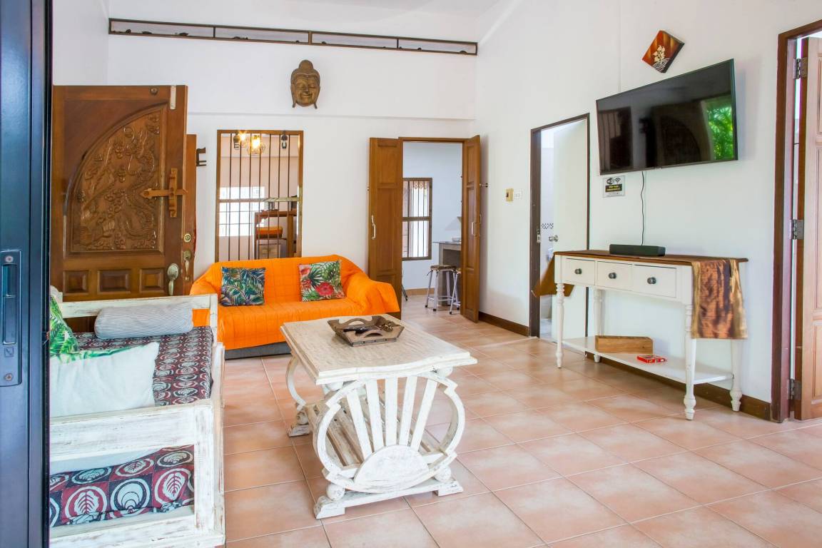 250 M² Villa ∙ 4 Bedrooms ∙ 8 Guests - Ao Nang