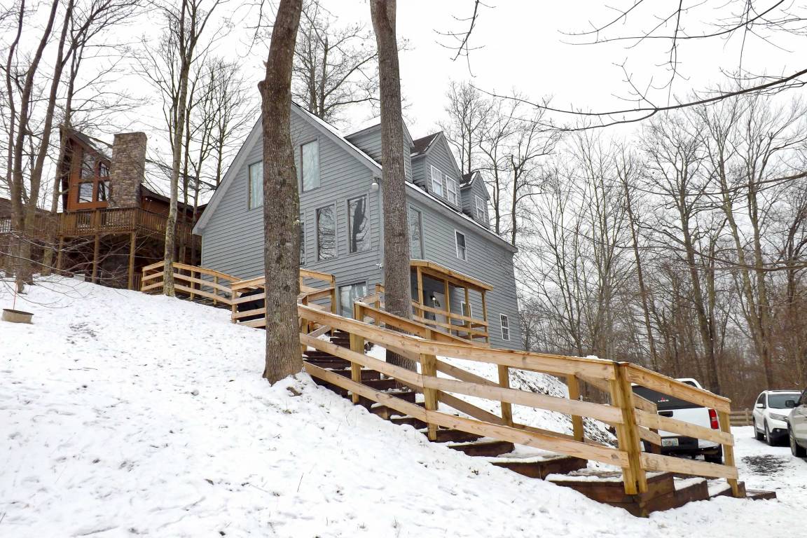 185 M² Casa ∙ 4 Habitaciones ∙ 16 Huéspedes - Ghent, WV
