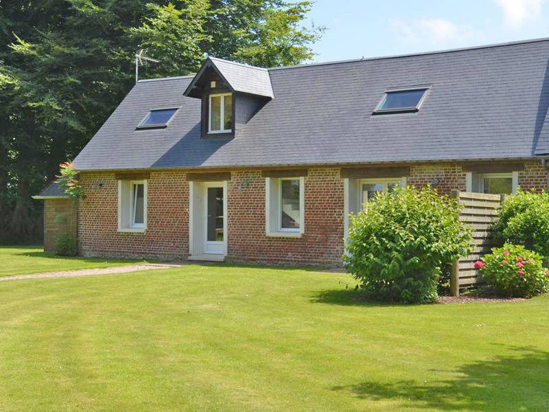 100 M² Gîte ∙ 3 Chambres ∙ 6 Personnes - Hattenville