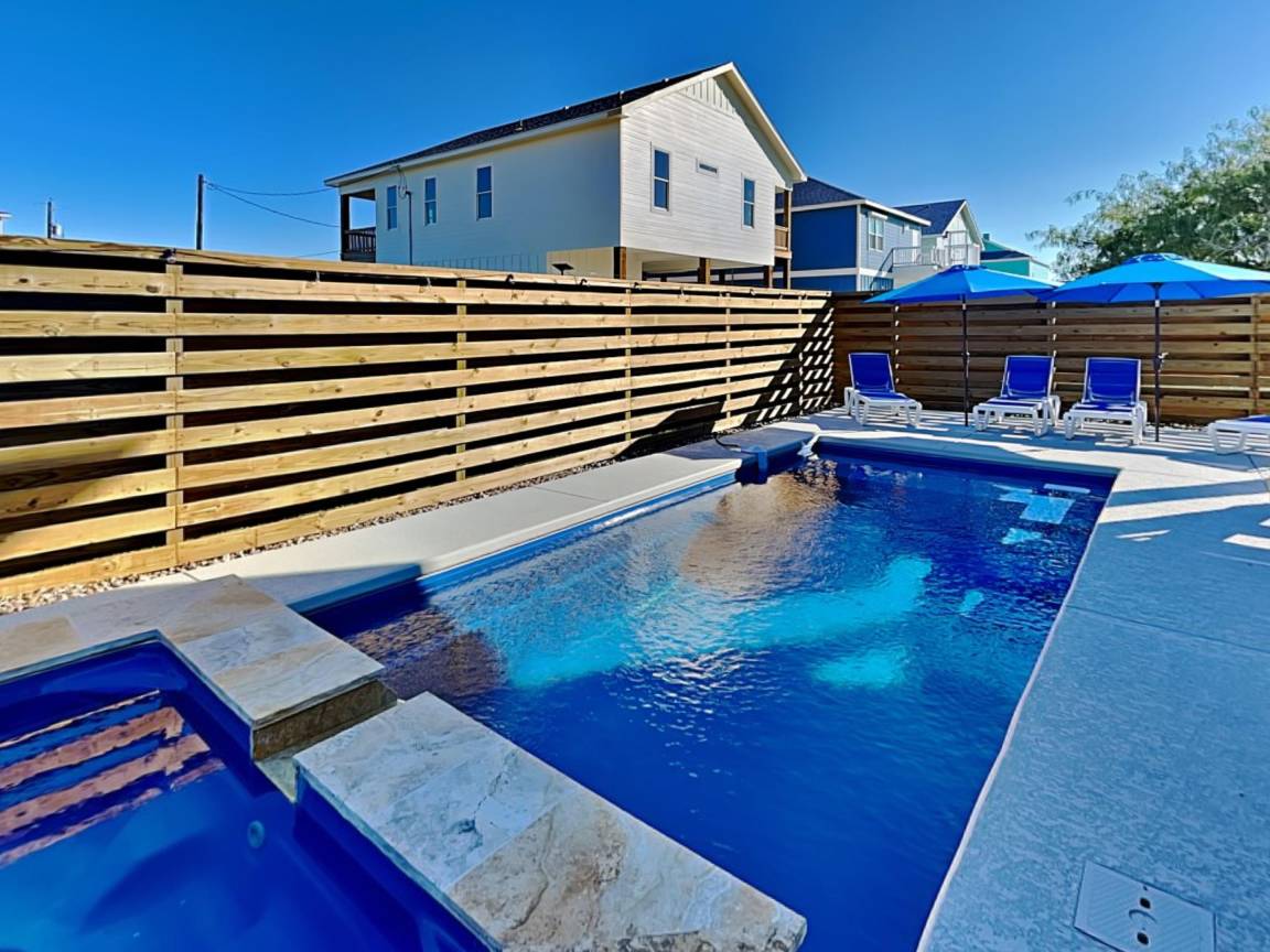 139 M² House ∙ 3 Bedrooms ∙ 8 Guests - Rockport, TX