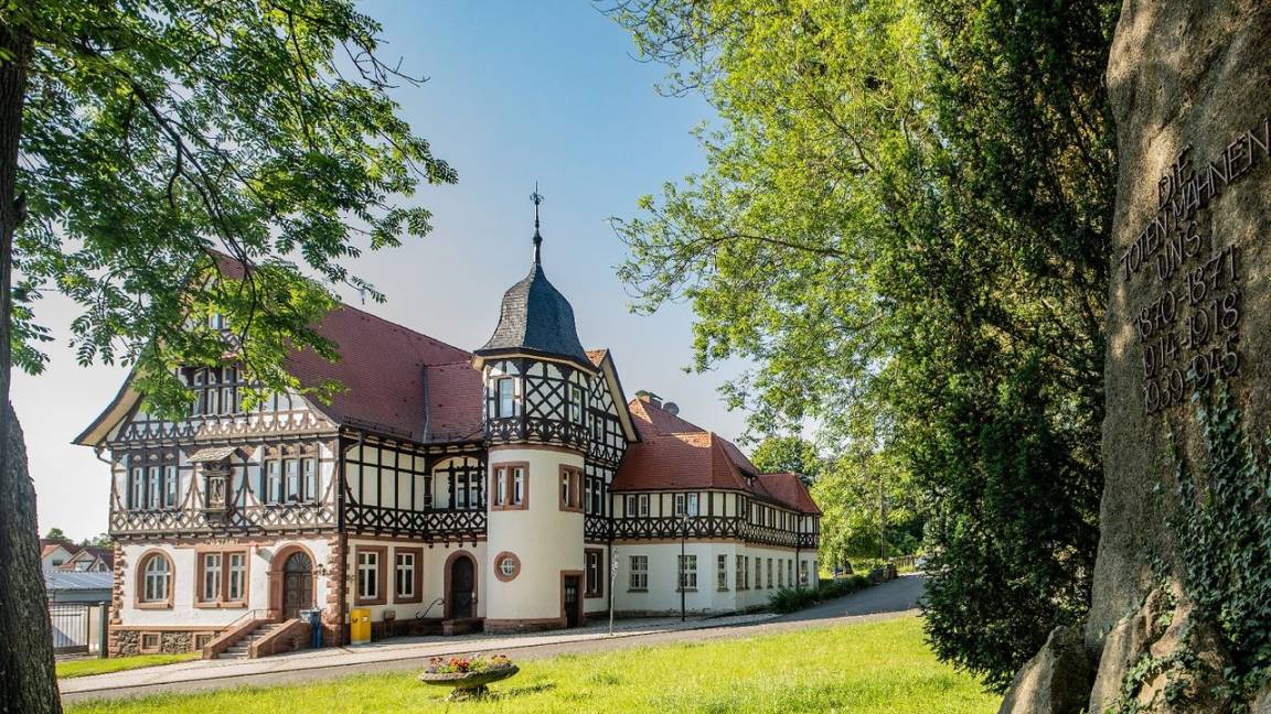 63 M² Ferienwohnung ∙ 2 Gäste - Bad Liebenstein