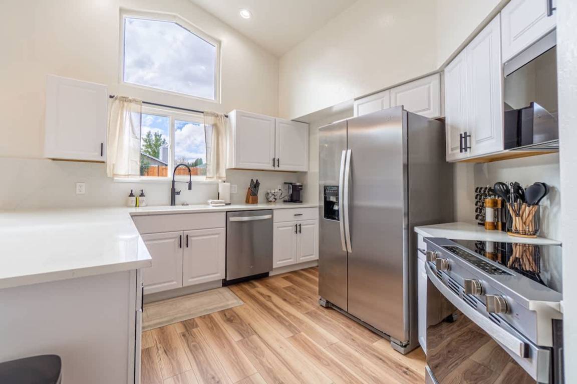 House ∙ 3 Bedrooms ∙ 8 Guests - Reno, NV