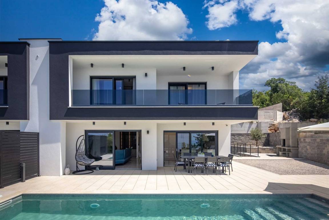 199 M² Villa ∙ 4 Bedrooms ∙ 8 Guests - Rijeka