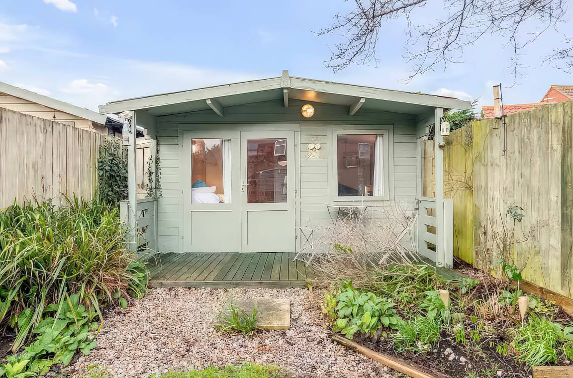 Cottage ∙ 2 Bedrooms ∙ 4 Guests - Snettisham