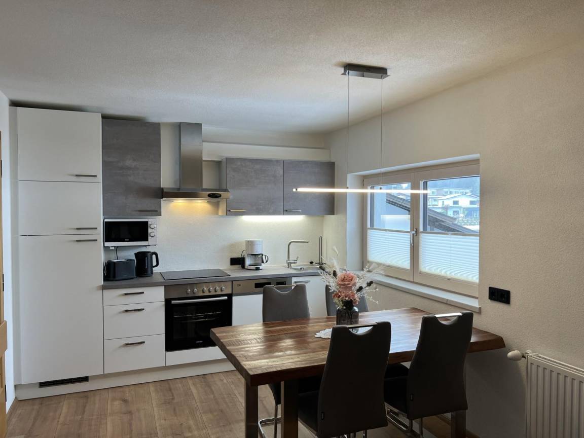70 M² Ferienwohnung ∙ 2 Schlafzimmer ∙ 5 Gäste - Hochfilzen