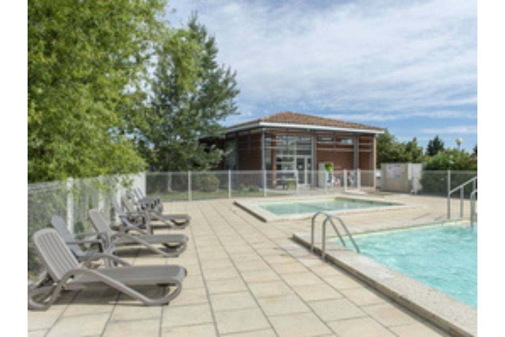 90 M² Appartement ∙ 3 Chambres ∙ 8 Personnes - Vedène