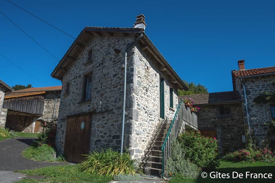 37 M² Gîte ∙ 1 Chambre ∙ 2 Personnes - Auvergne
