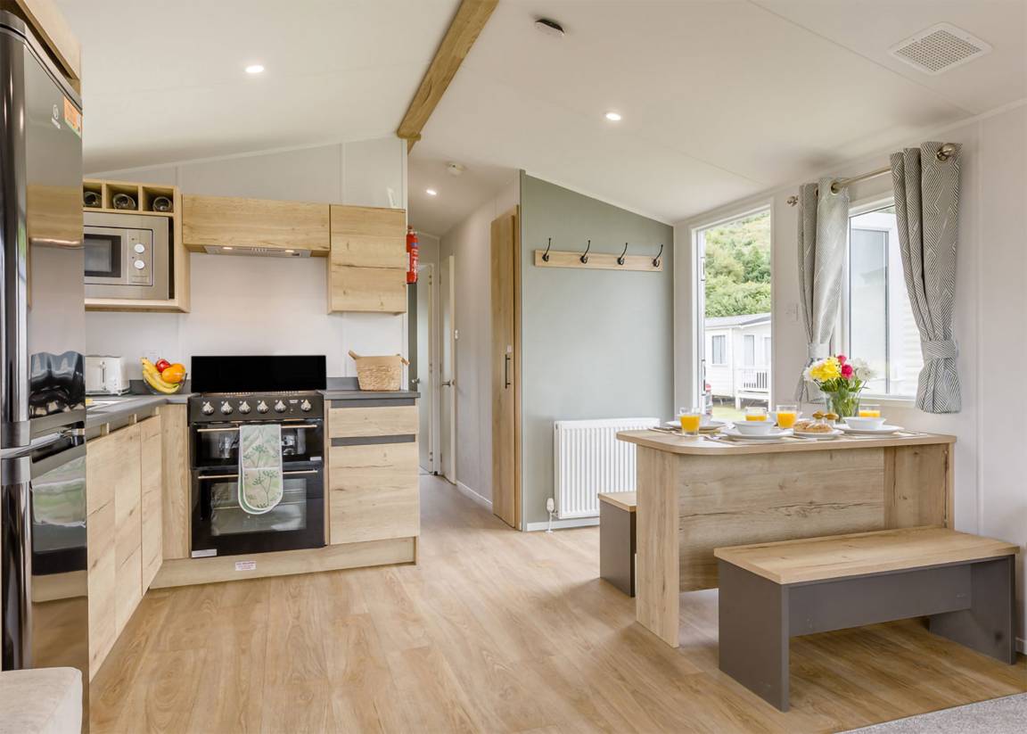 Caravan ∙ 2 Bedrooms ∙ 6 Guests - Pembrokeshire