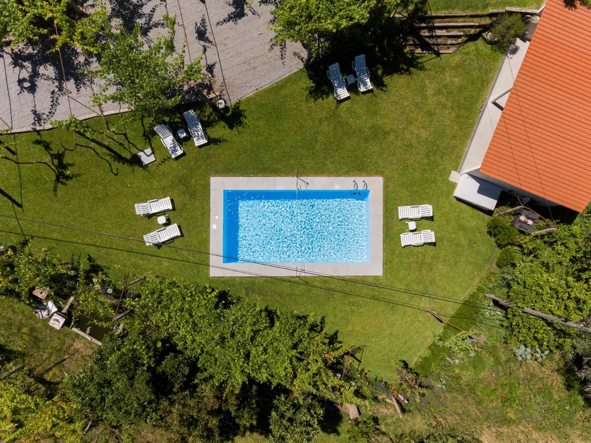 1000 M² Casa ∙ 4 Habitaciones ∙ 9 Huéspedes - Ribeira
