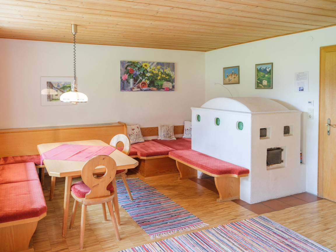 75 M² Ferienwohnung ∙ 2 Schlafzimmer ∙ 5 Gäste - Elbigenalp