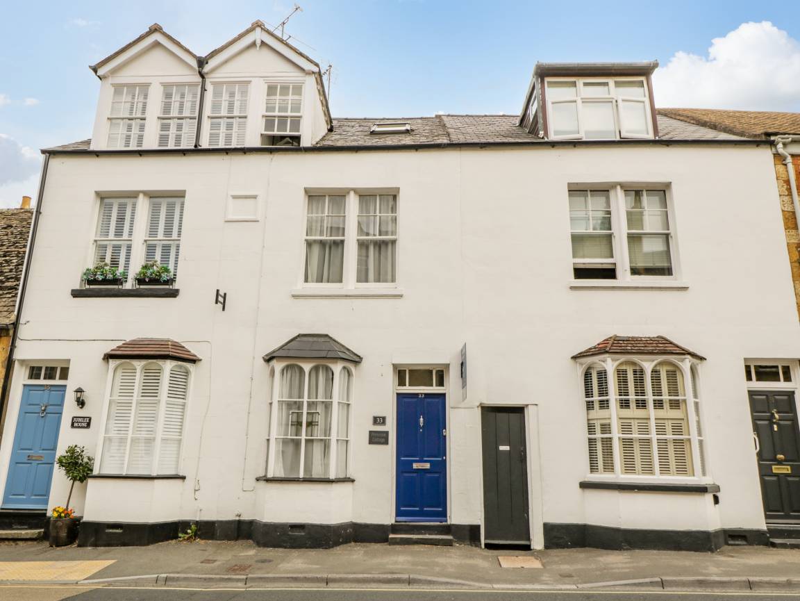 Cottage ∙ 3 Bedrooms ∙ 6 Guests - Winchcombe