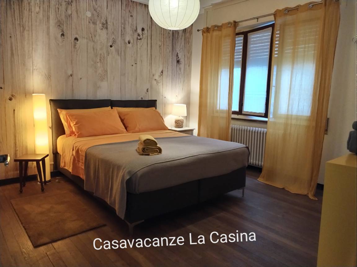 90 M² Apartment ∙ 2 Bedrooms ∙ 4 Guests - Sondrio