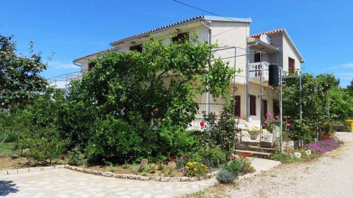 160 M² Ferienhaus ∙ 4 Schlafzimmer ∙ 8 Gäste - Nin