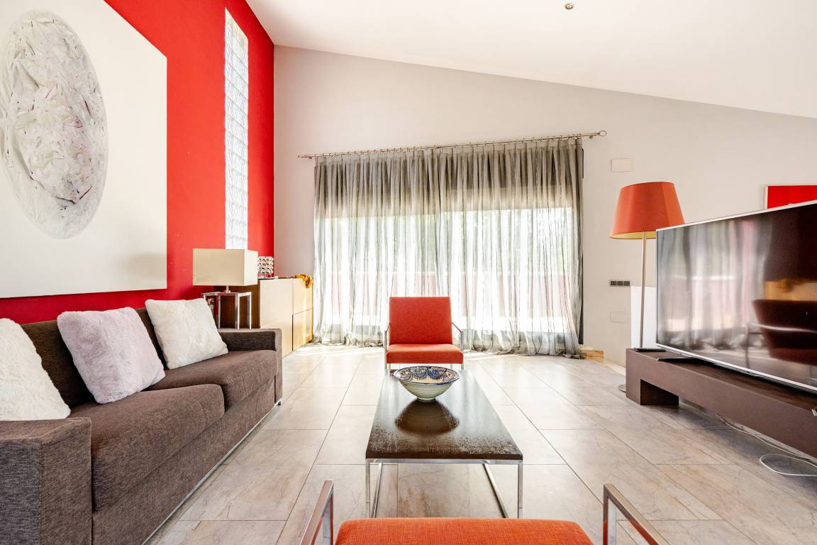 250 M² Chalet ∙ 2 Habitaciones ∙ 4 Huéspedes - Monserrat