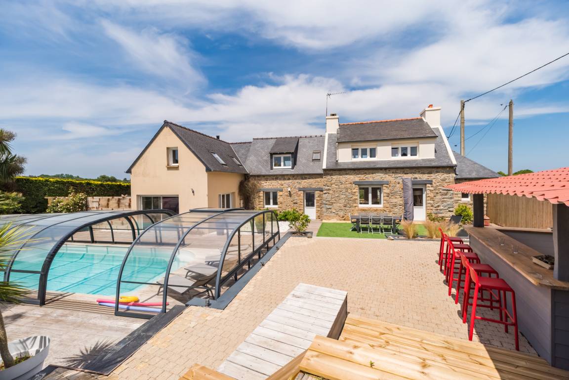 250 M² Maison De Vacances ∙ 4 Chambres ∙ 8 Personnes - Plougrescant
