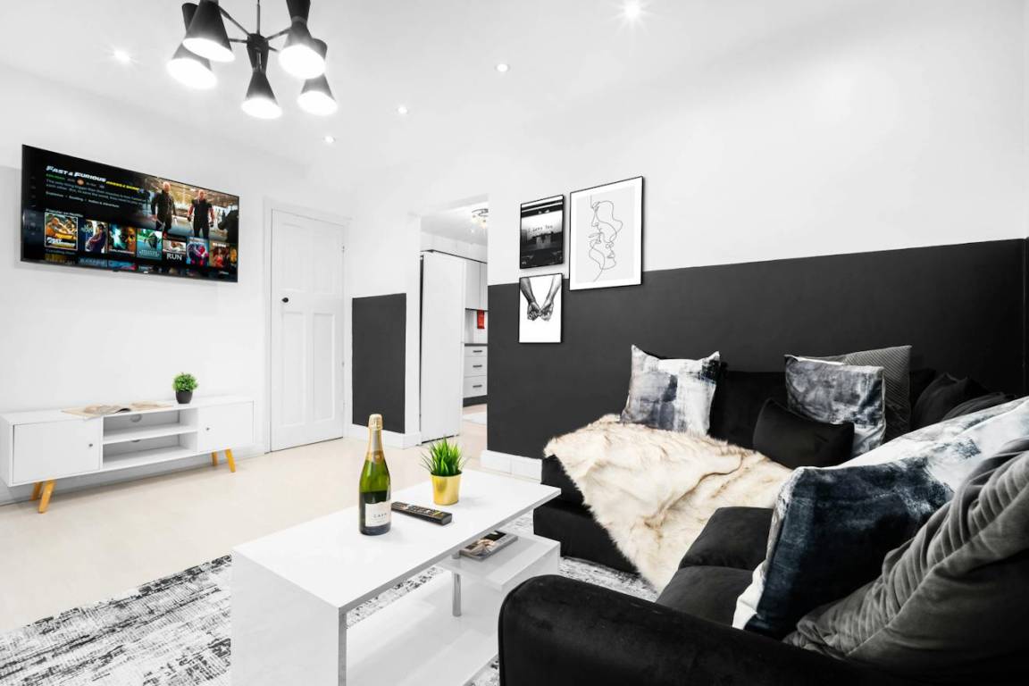 185 M² Casa ∙ 3 Habitaciones ∙ 6 Huéspedes - Birmingham