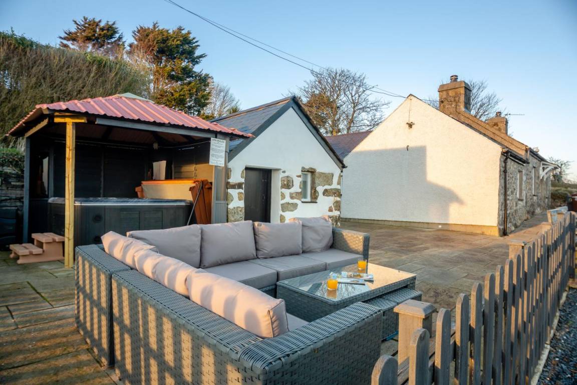 House ∙ 3 Bedrooms ∙ 6 Guests - Nefyn