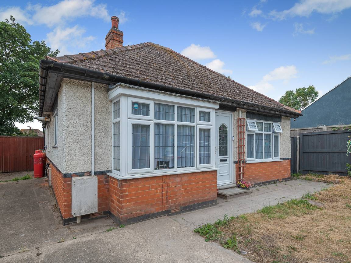 Cottage ∙ 3 Bedrooms ∙ 6 Guests - Anderby Creek