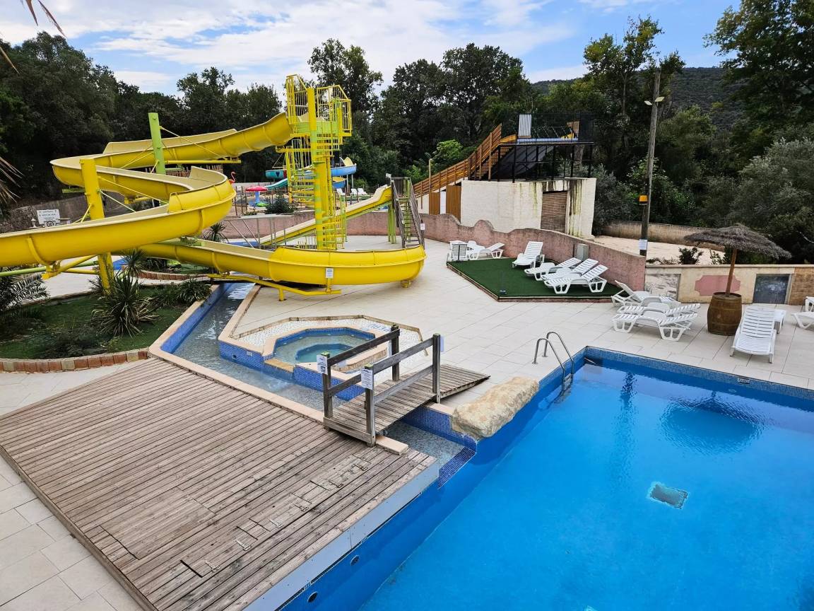 34 M² Mobil-home ∙ 2 Chambres ∙ 5 Personnes - Cuers