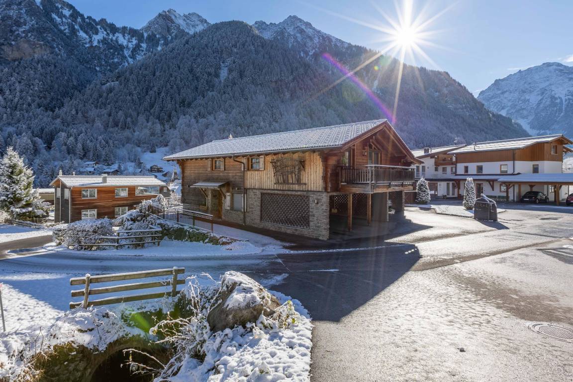 55 M² Ferienwohnung ∙ 2 Schlafzimmer ∙ 4 Gäste - Brandnertal