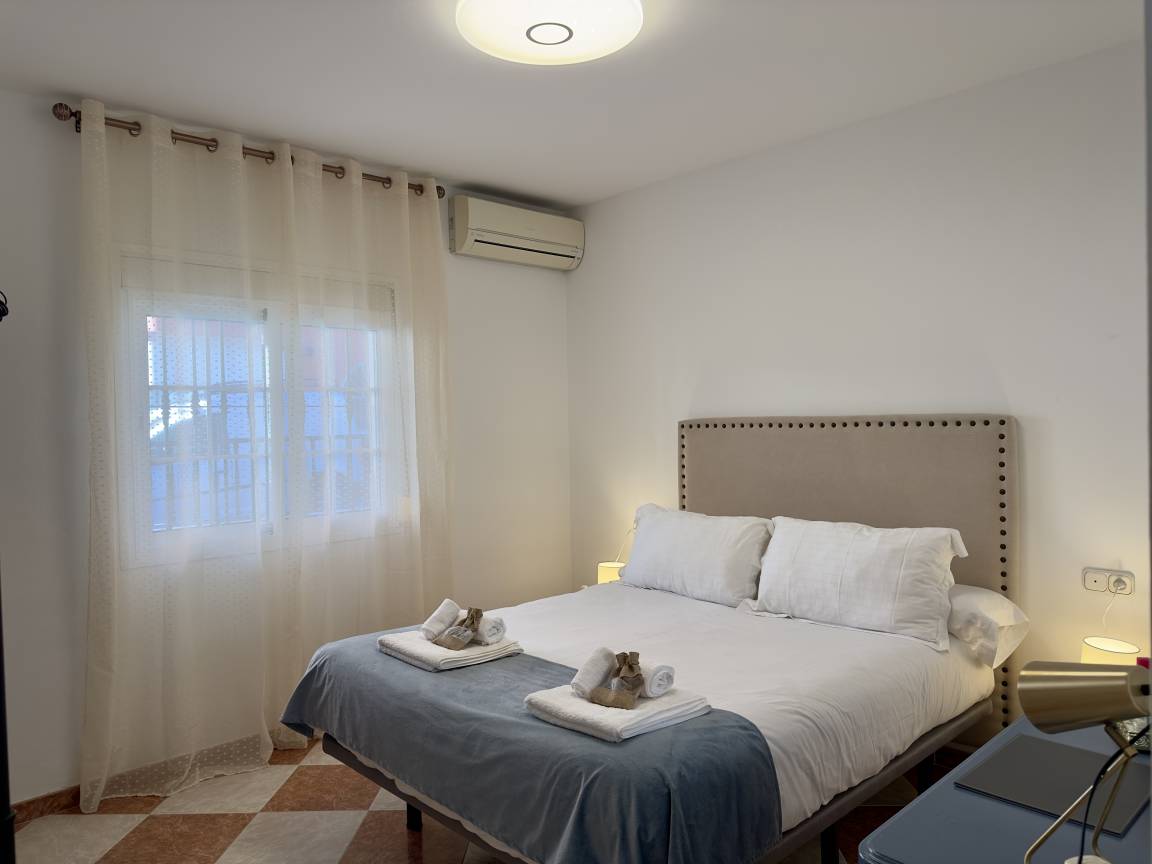 House ∙ 2 Bedrooms ∙ 5 Guests - Fuengirola