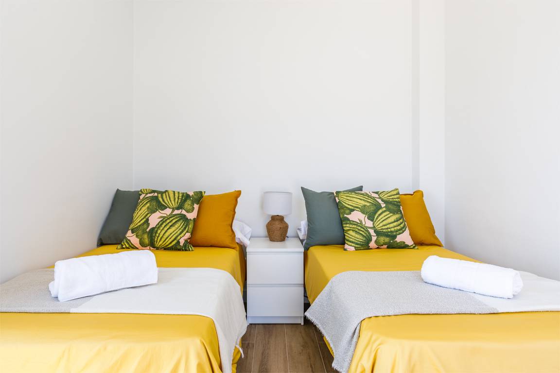 120 M² Apartamento ∙ 2 Habitaciones ∙ 4 Huéspedes - Alhama de Granada