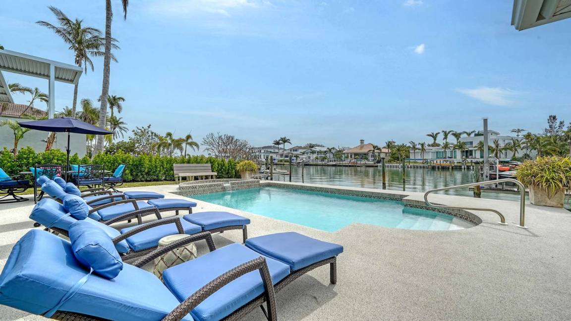 House ∙ 3 Bedrooms ∙ 8 Guests - Siesta Key, FL