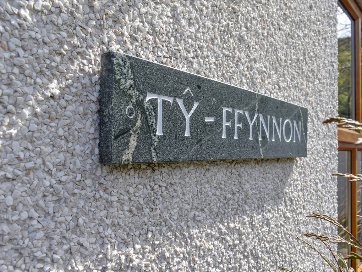 Cottage ∙ 4 Bedrooms ∙ 8 Guests - Conwy