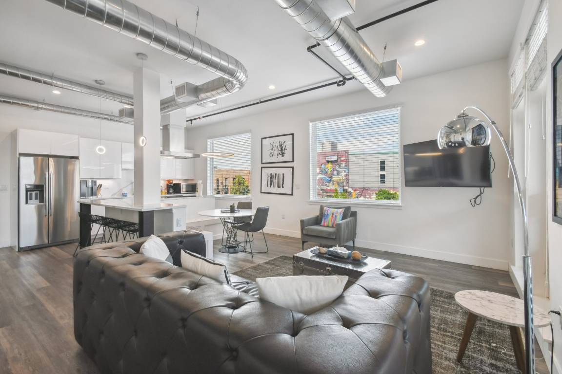 128 M² Condo ∙ 2 Bedrooms ∙ 8 Guests - Denver, CO