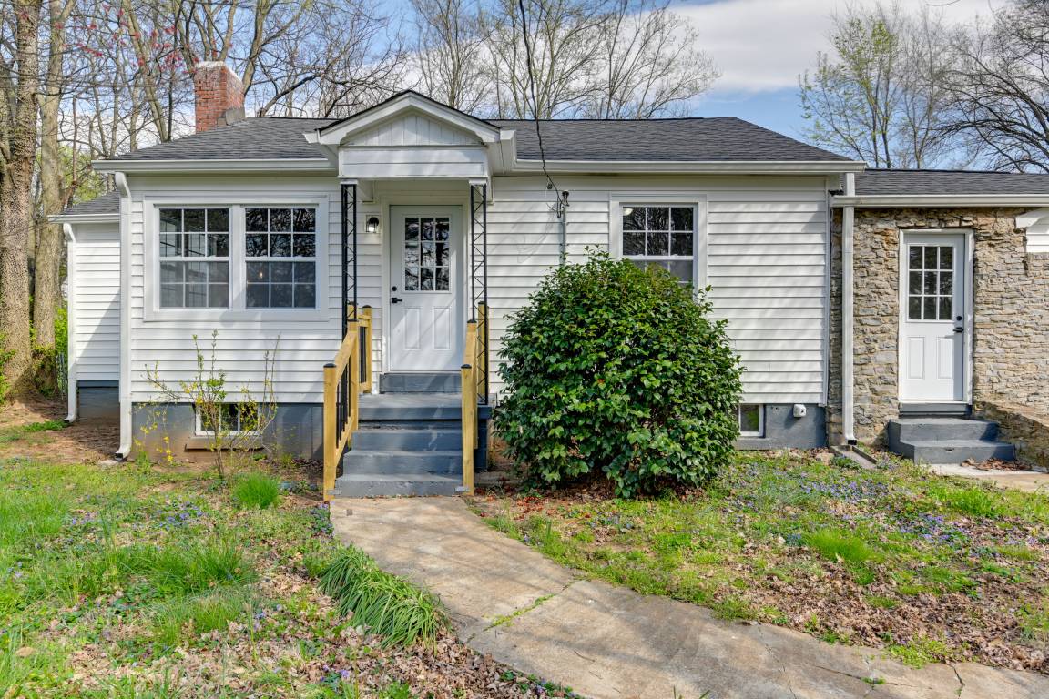 102 M² House ∙ 3 Bedrooms ∙ 6 Guests - Columbia, TN