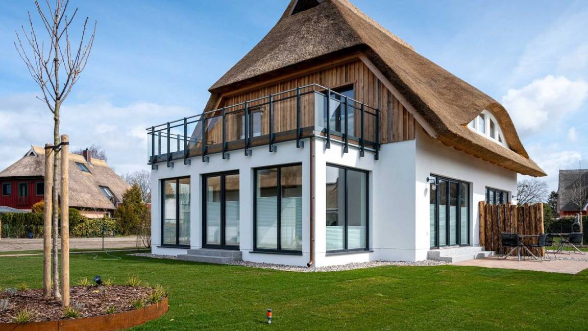 89 M² Ferienhaus ∙ 2 Schlafzimmer ∙ 4 Gäste - Ahrenshoop