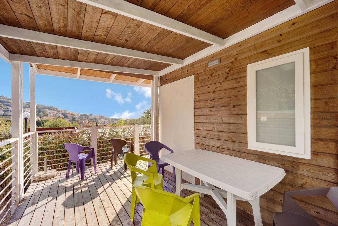 31 M² Caravan ∙ 3 Bedrooms ∙ 6 Guests - Loano